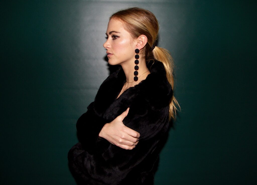 Emily Wickersham (NCIS) Bio: Body Measurements, Net Worth, College ...