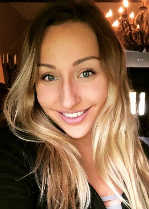 Jessica Goch Tyler Blevins's Wife: Wiki/bio, Height, Net worth and Age ...