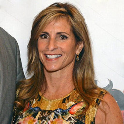 Meet this Beautiful Lawyer: Diane Addonizio Howie Long Wife - Profvalue ...