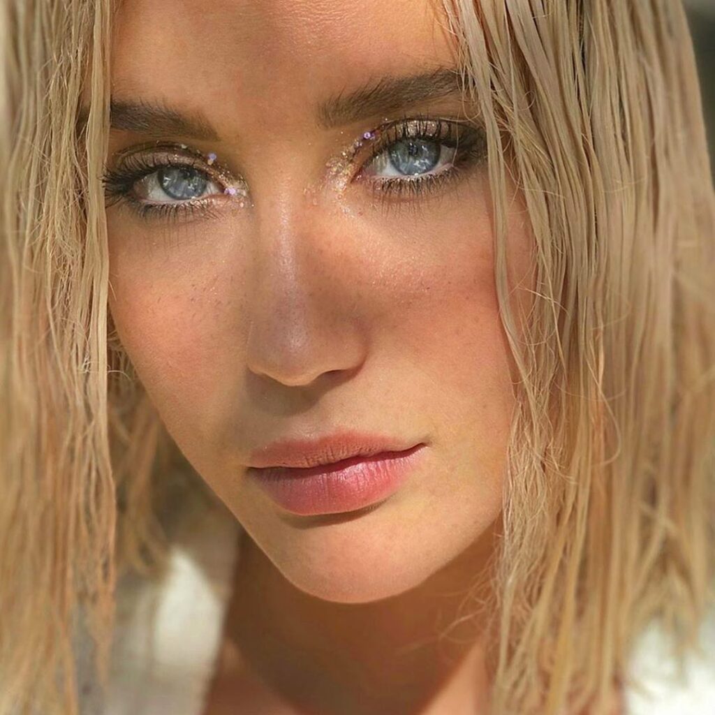 María Pedraza Biography | Age, Career, Bikini Photos, Net worth and ...