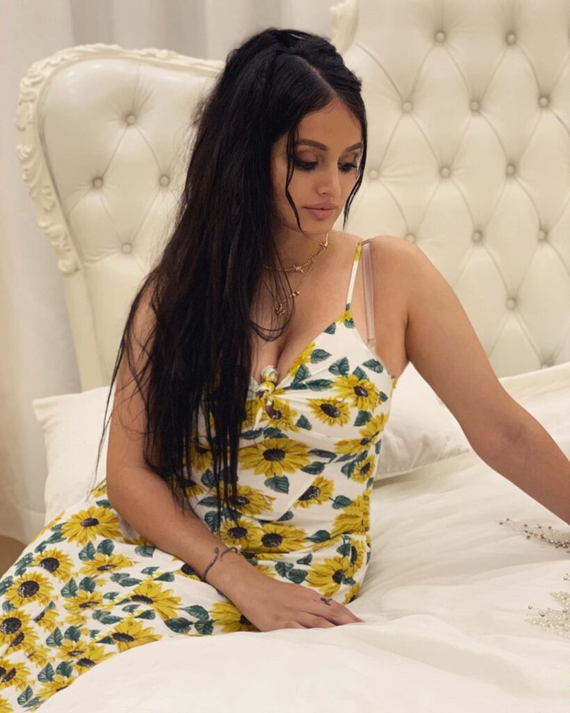 Meet Lana Rose The Instagram Celebrity See Her Biography And