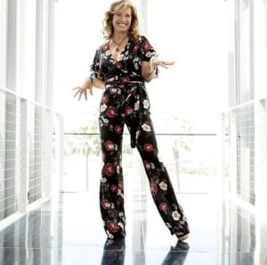 Nancy Travis | Wiki/Bio, Age, Net Worth, Hot Bikini Photos, Movies ...