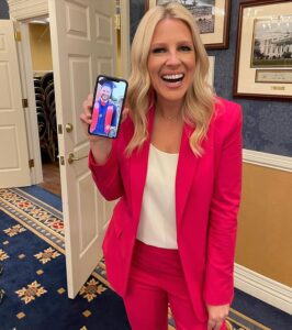 Lyndsay Keith NewsMax | Wiki/Bio, Age, Photos, Husband, Married, Net ...